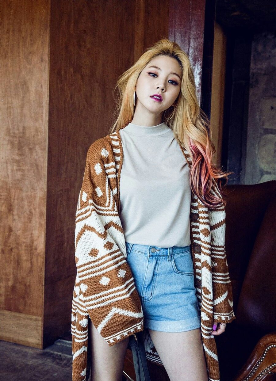 Rock Chae Eun - Nàng mẫu tài năng nở muộn của Hàn Quốc - Sneaker Daily