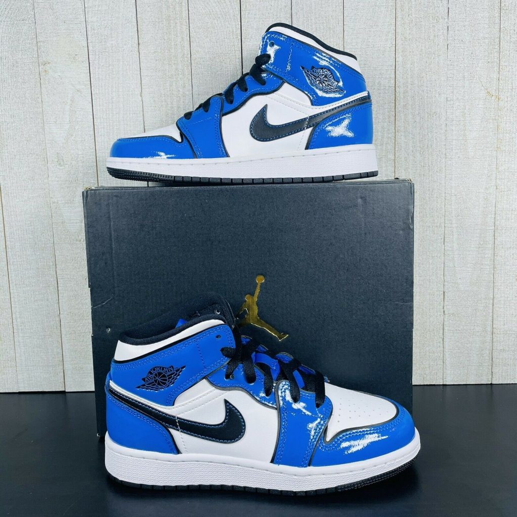 Giày nữ Air Jordan 1 Mid Signal Blue BQ6931-402 - Sneaker Daily