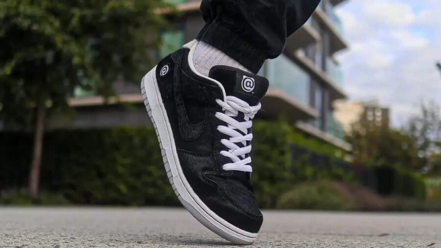 Các sneakerhead đang tạo kiểu với Nike Dunk -Sneaker Daily
