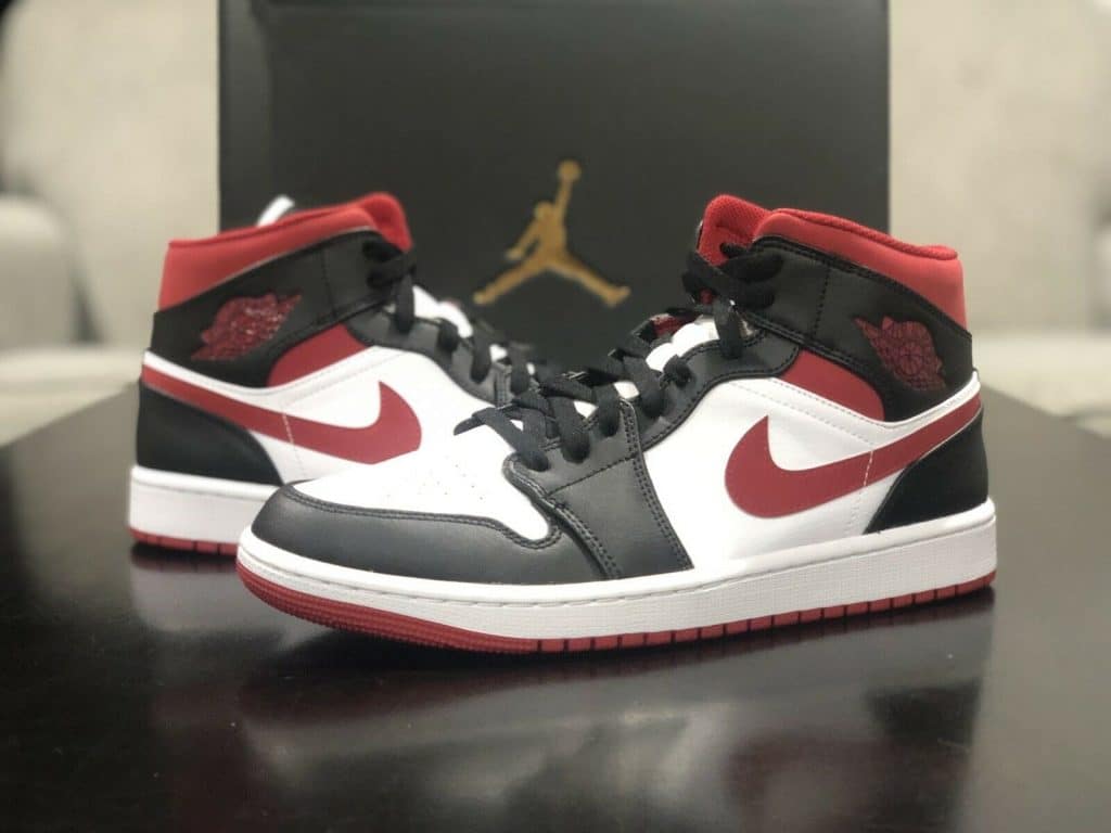 Giày nam Air Jordan 1 Mid Metallic Red 554724-122 - Sneaker Daily