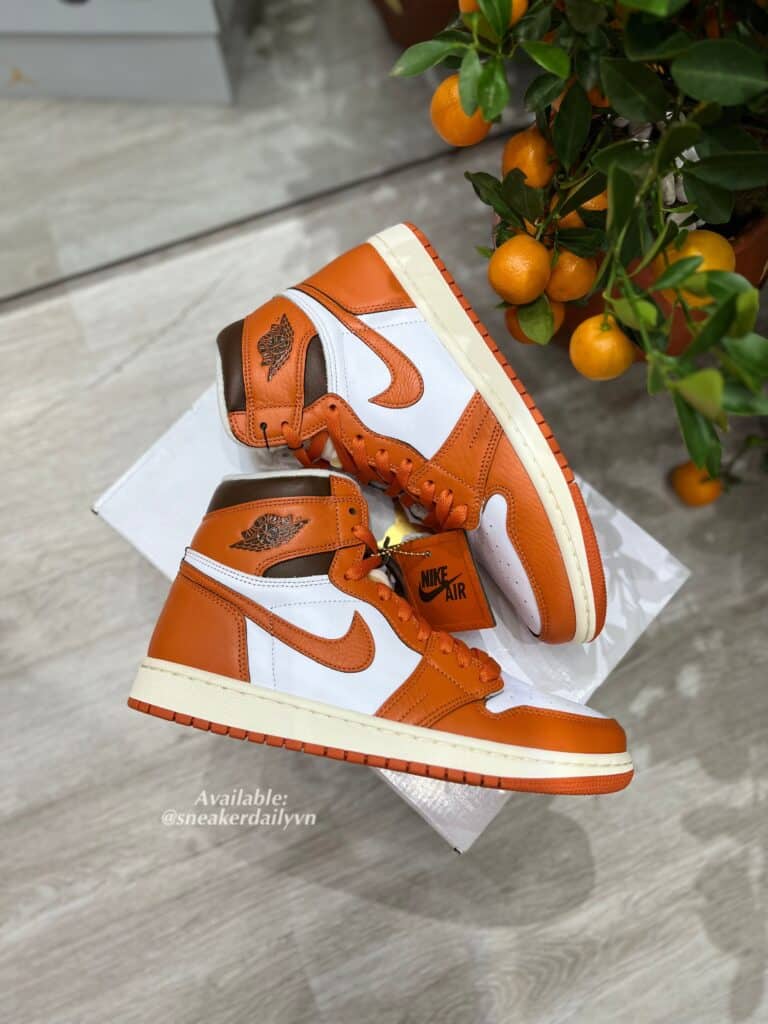 Giày Nike Air Jordan 1 Retro High OG Starfish (W) DO9369-101