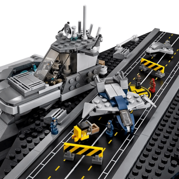 Lego Marvel The Shield Helicarrier 76042