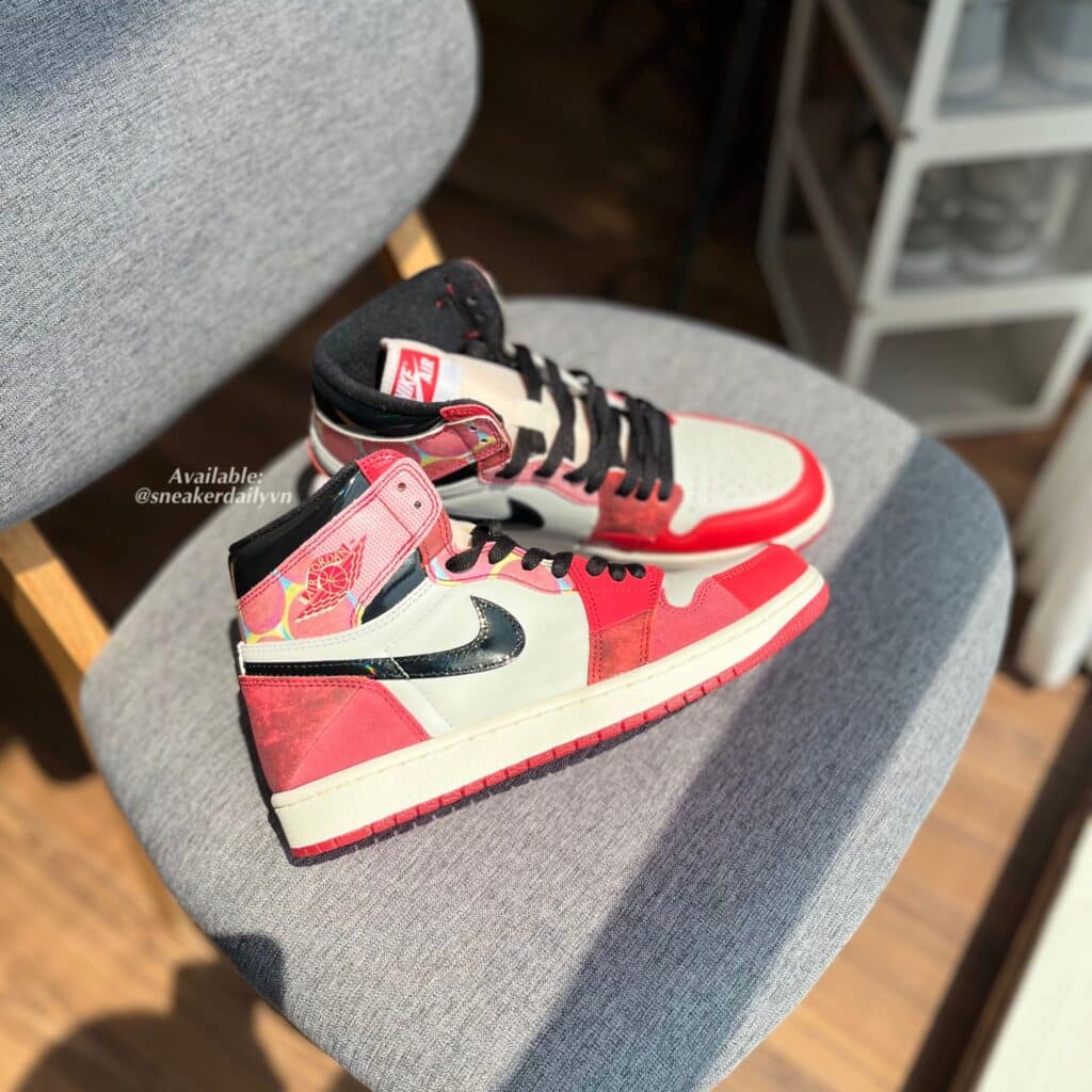 Giày Air Jordan 1 Retro High OG x Marvel 'Spider-Man: Across the Spider ...
