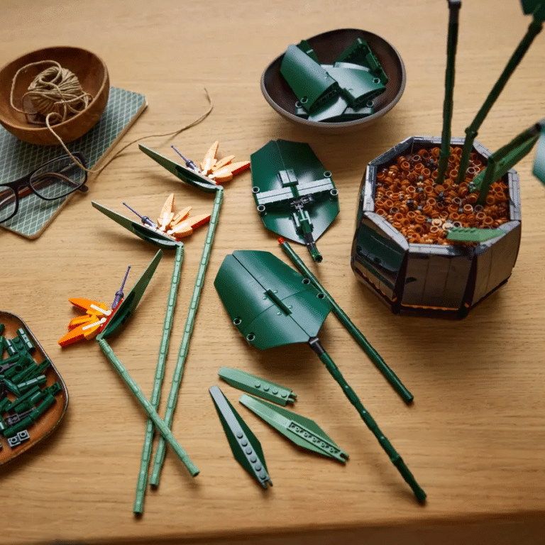 Lego Bird of Paradise 10289
