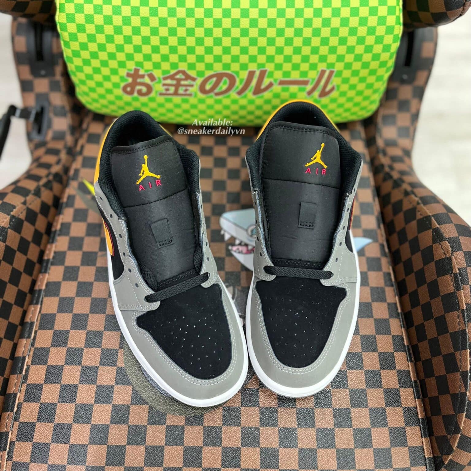 Giày Nike Air Jordan 1 Low SE 'Black Graphite Vivid Orange' FN7308-008