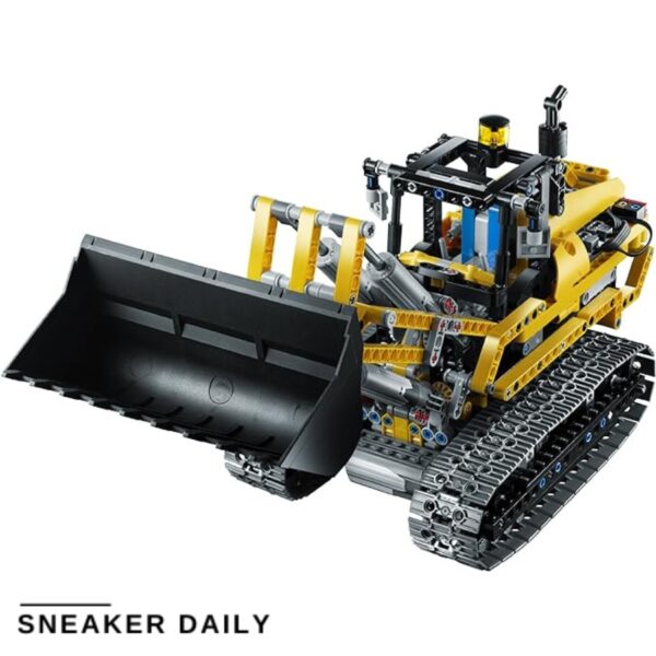 Lego TECHNIC Motorized Excavator 8043