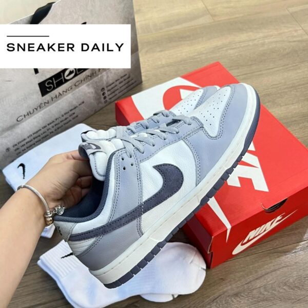 Giày Nike Dunk Low SE 'Light Carbon' FJ4188-100