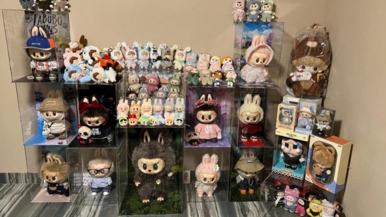 The Monsters Labubu Angel in Clouds Vinyl Face doll - tác phẩm nghệ ...