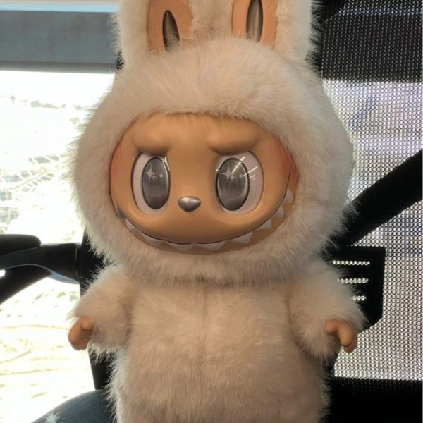 The Monsters Labubu Angel in Clouds Vinyl Face doll - tác phẩm nghệ ...