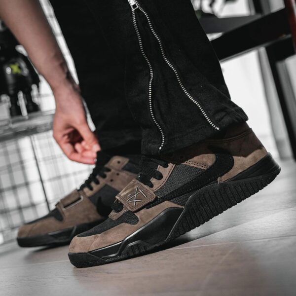 Giày Air Jordan x Travis Scott Jumpman Jack TR 'Dark Mocha' FZ8117-204
