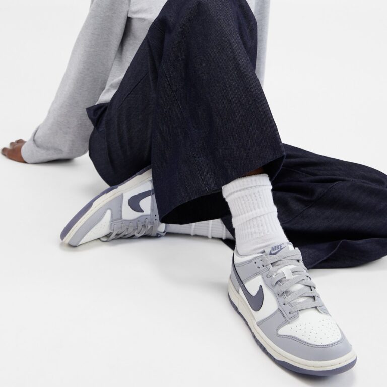 Giày Nike Dunk Low 'Platinum Tint Light Carbon' FB9109-101